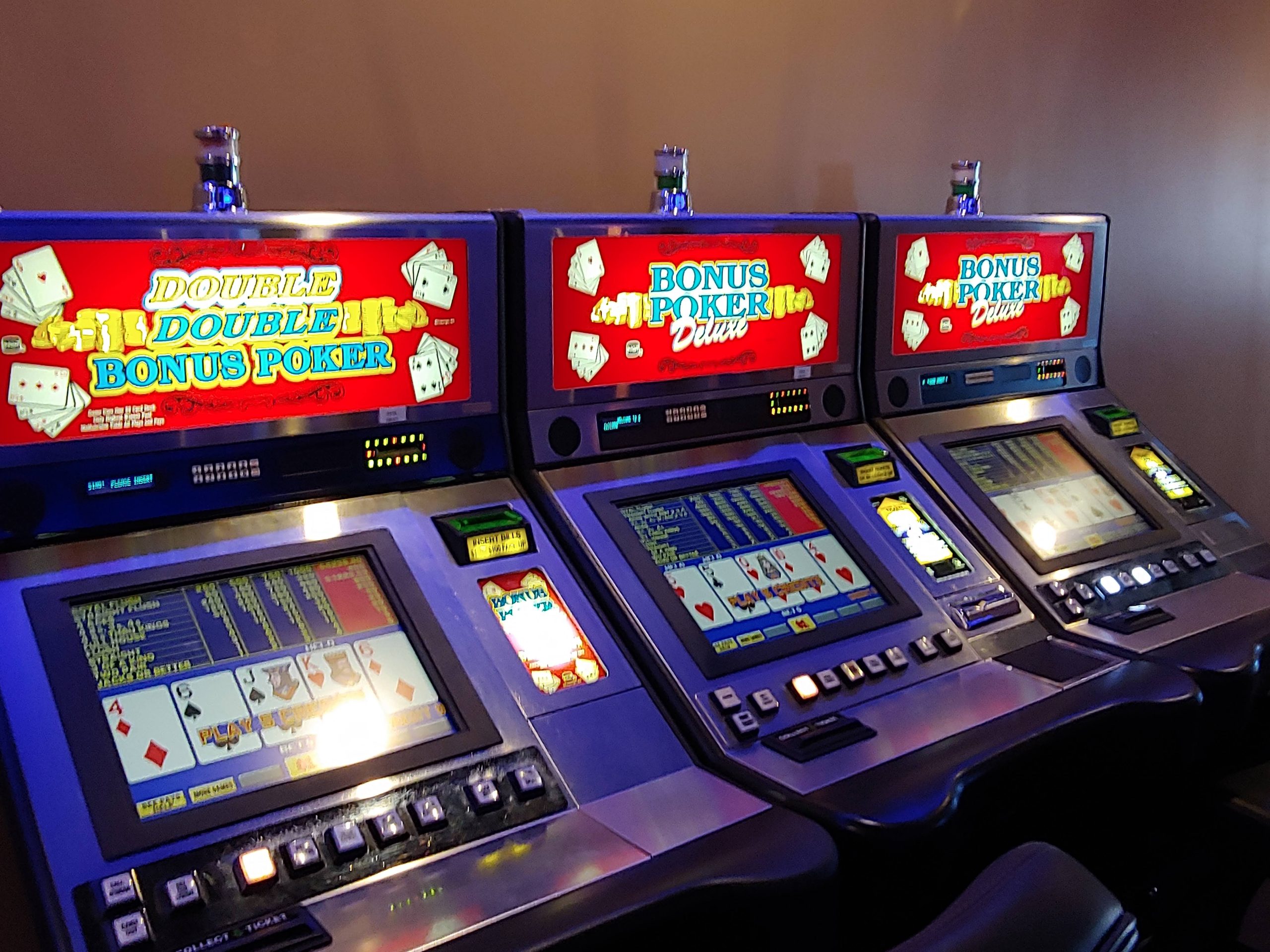 Double Double Bonus Video Poker Paytables and Strategy